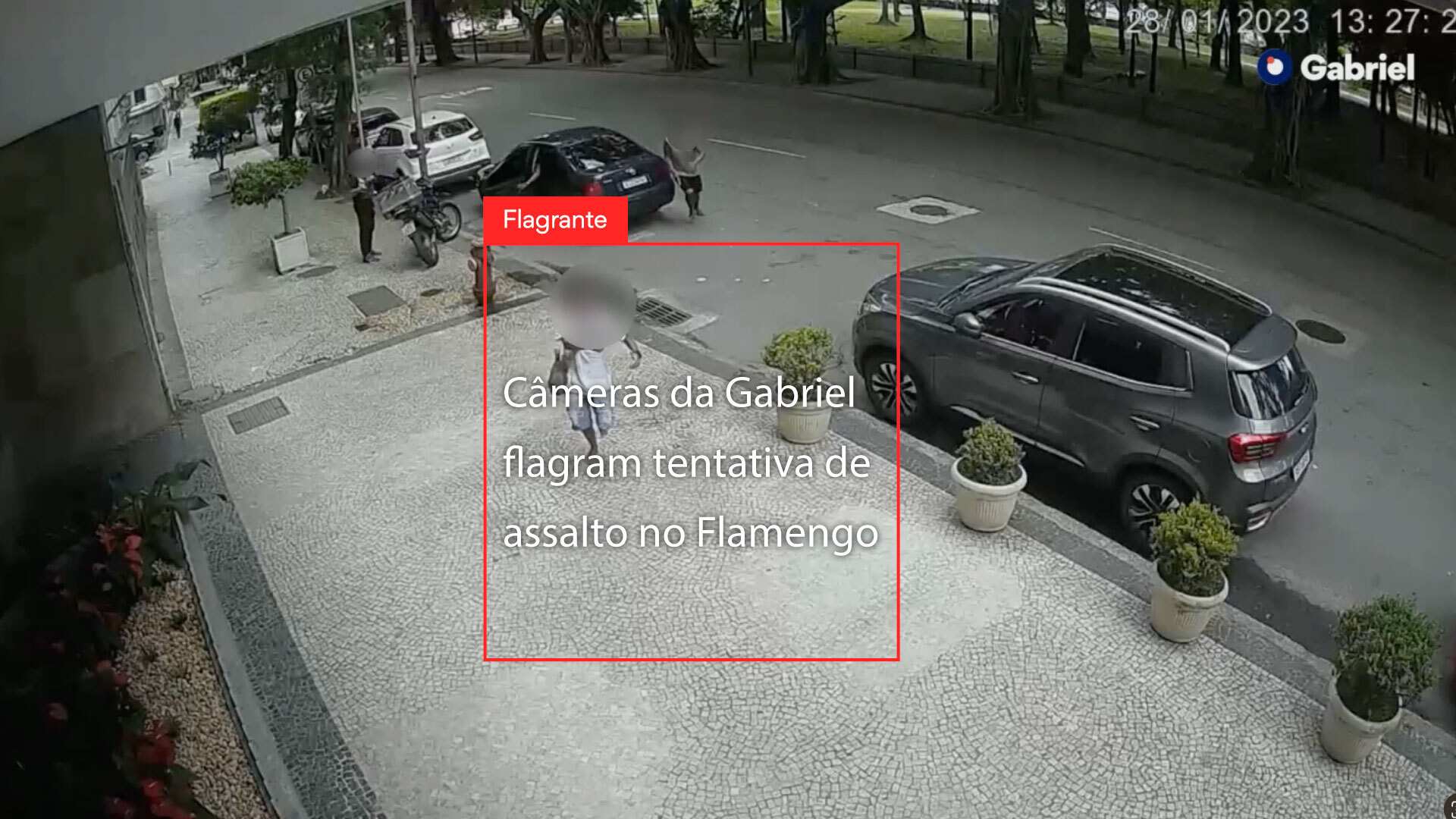Câmeras flagram tentativa de assalto no Flamengo